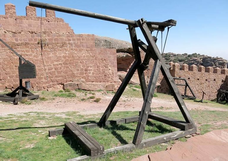 Armes de Setge al Castell de Peracense (Terol) - El turista tranquil